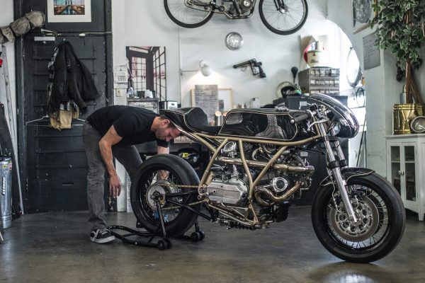 Maxwell Hazan, Ducati GT860 Turbo | BRUMMM M.C. Magazine