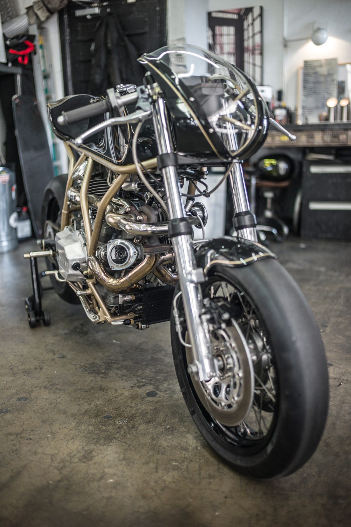 Maxwell Hazan, Ducati GT860 Turbo | BRUMMM Book Magazine and Booklet